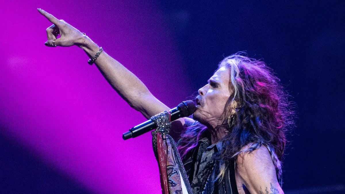 Aerosmith Postpones Entire ‘Peace Out’ Tour for Steven Tyler Injury