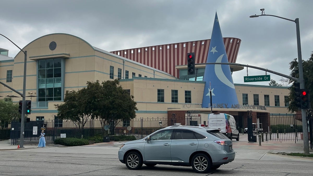 SAG-AFTRA Captain Says Picket Lines Energy Remains Vibrant