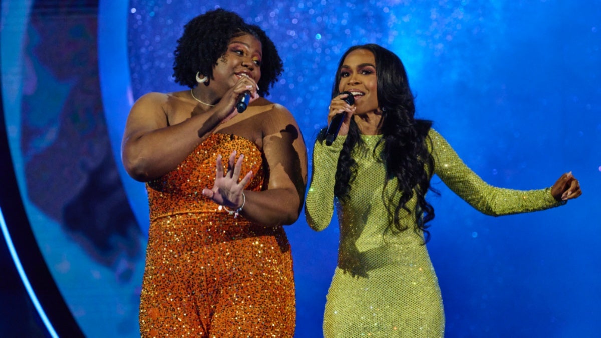 Michelle Williams Sings With Her Cousin on Fox's 'We Are Family'